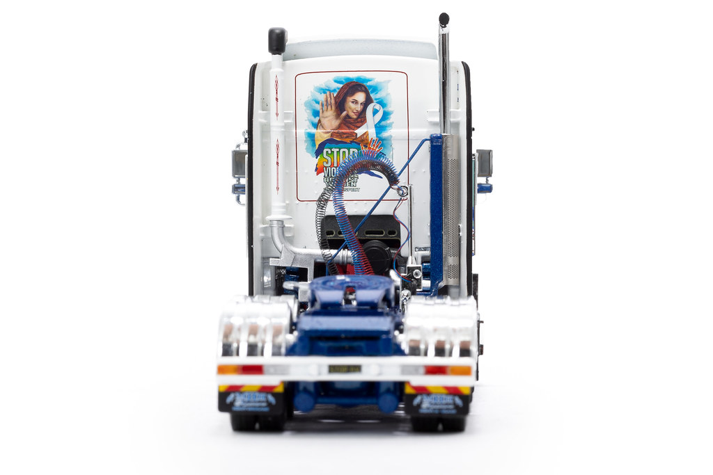 Z01533 - Drake Collectibles